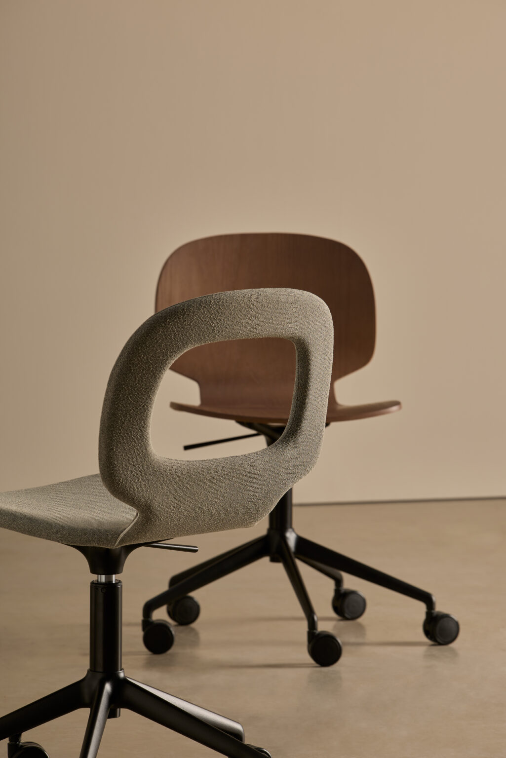 HALO Office Chair with 5-Wheel Adjustable Base - Blasco&Vila