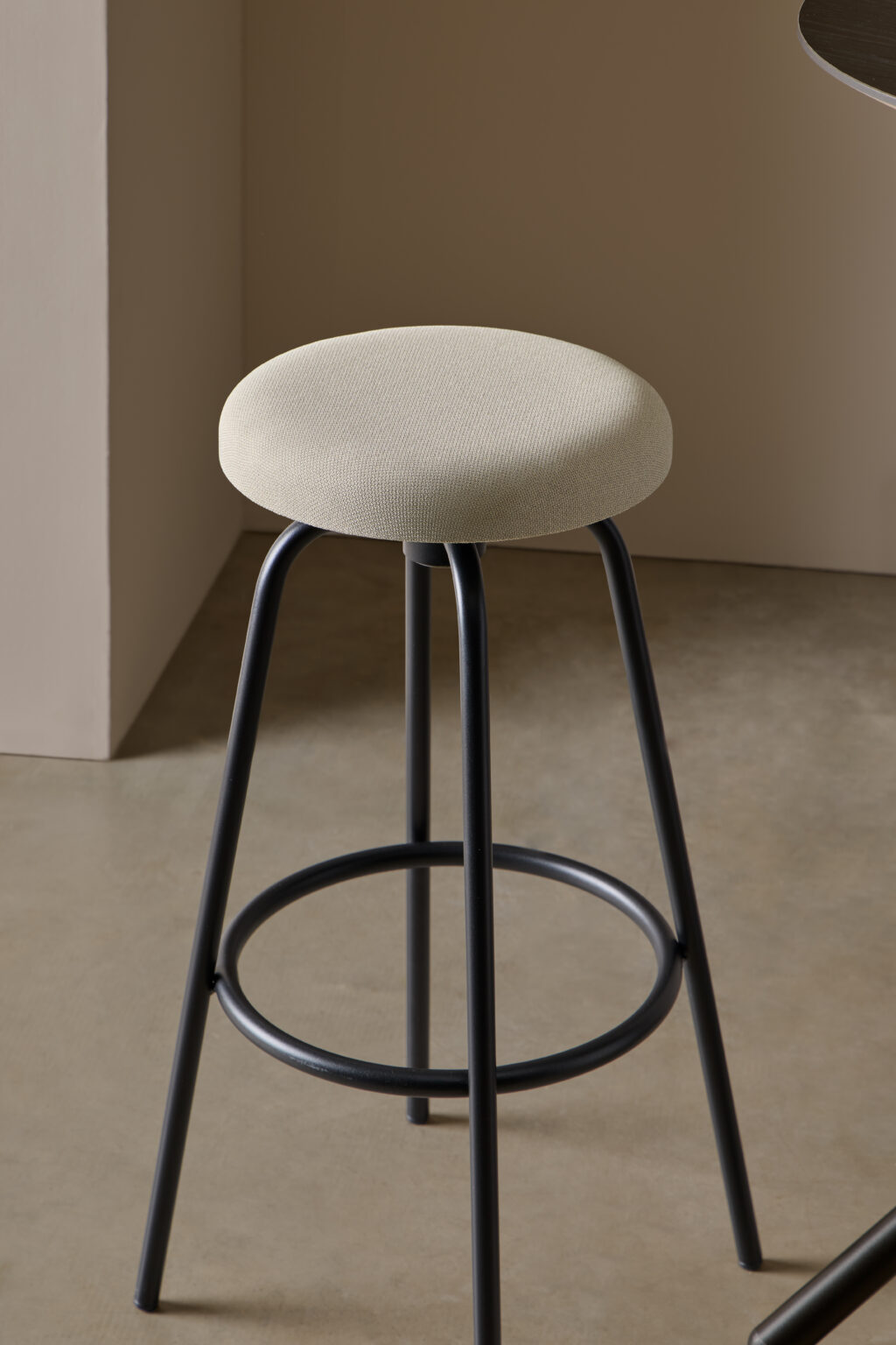 Bowler High Swivel Stool - Blasco&Vila