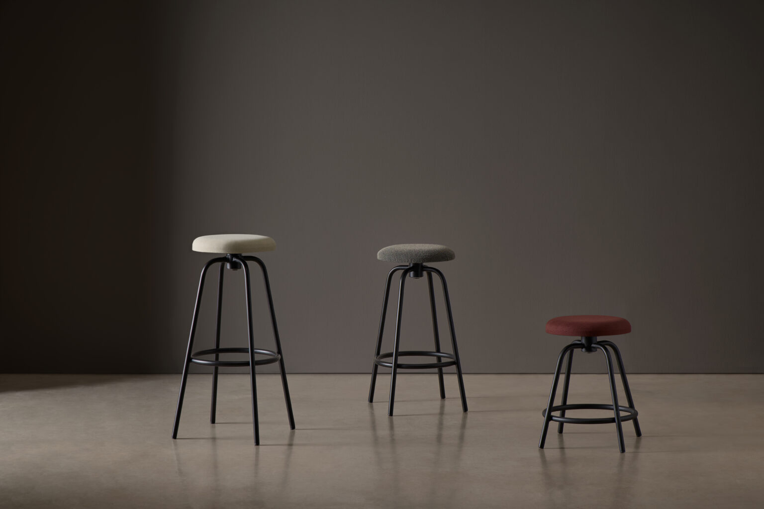 Bowler High Swivel Stool - Blasco&Vila