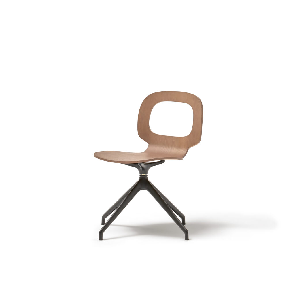 HALO Office Handle Swivel Pyramid Base Chair - Blasco&Vila